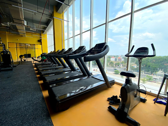Refit Gym Gresik, Kabupaten Gresik - Fitnesloka